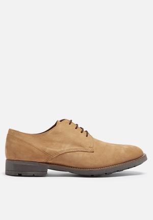 Men’s Formal Shoes Online | Buy Gino Paoli, Steve Madden & ALDO ...